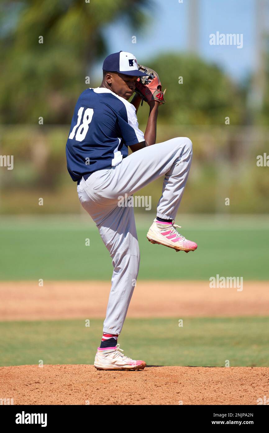 Alton Davis during the WWBA World Championship at Roger Dean Stadium ...