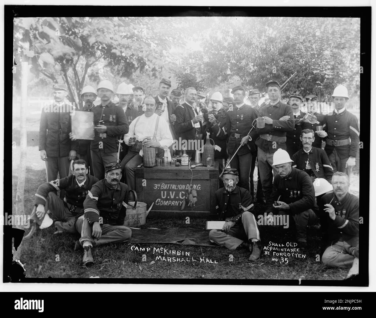 Old acquaintance hi-res stock photography and images - Alamy