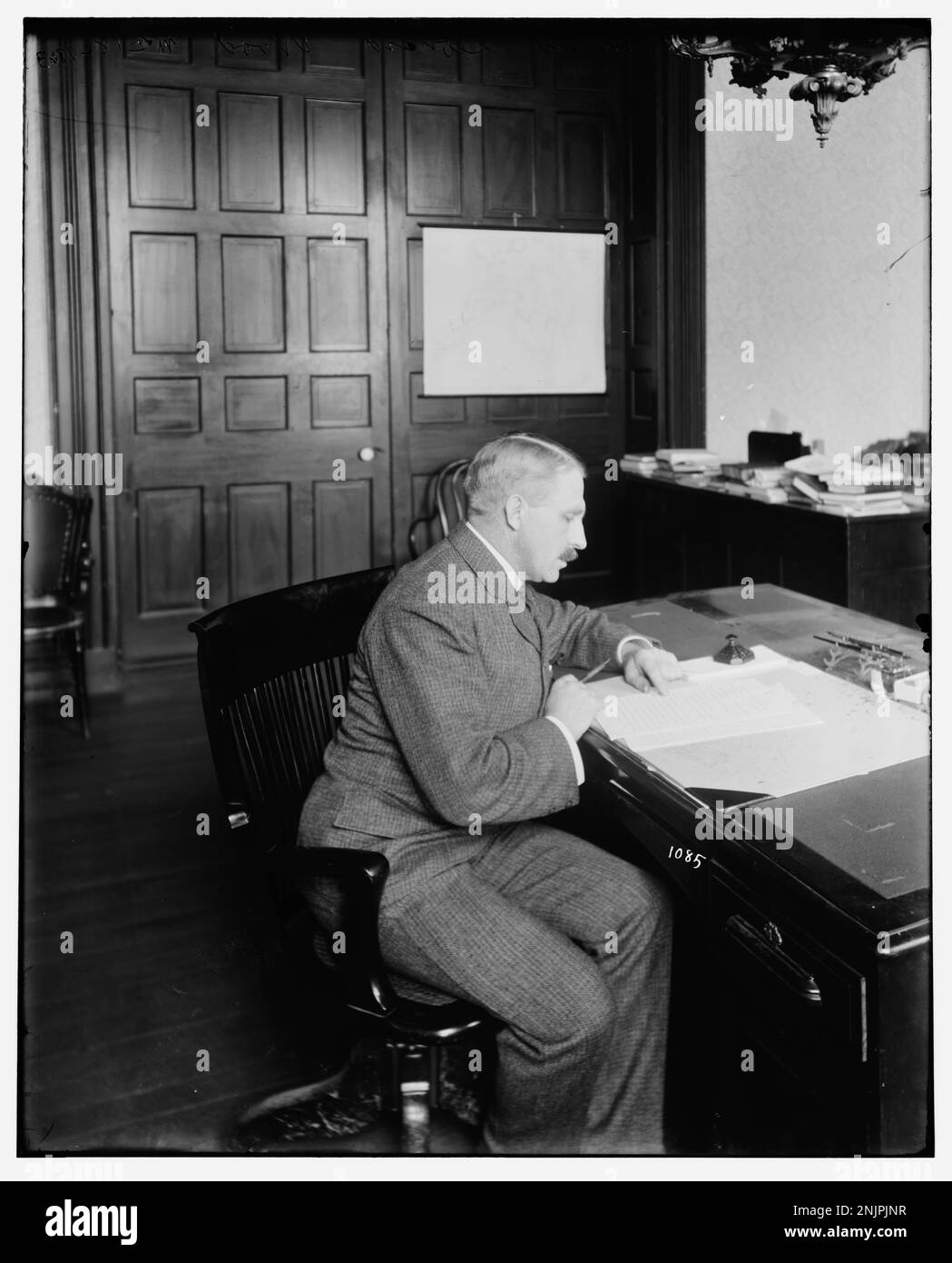 A portrait of General Leonard Wood, a U.S. Army officer, not in uniform ...