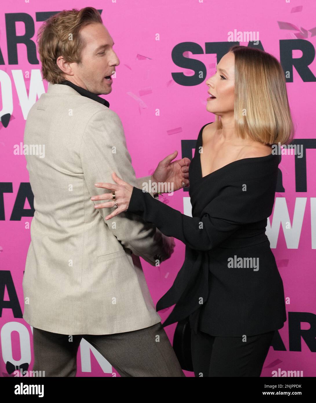 Westwood, CA, February 22, 2023. (L-R) Ryan Hansen and Kristen Bell at ...