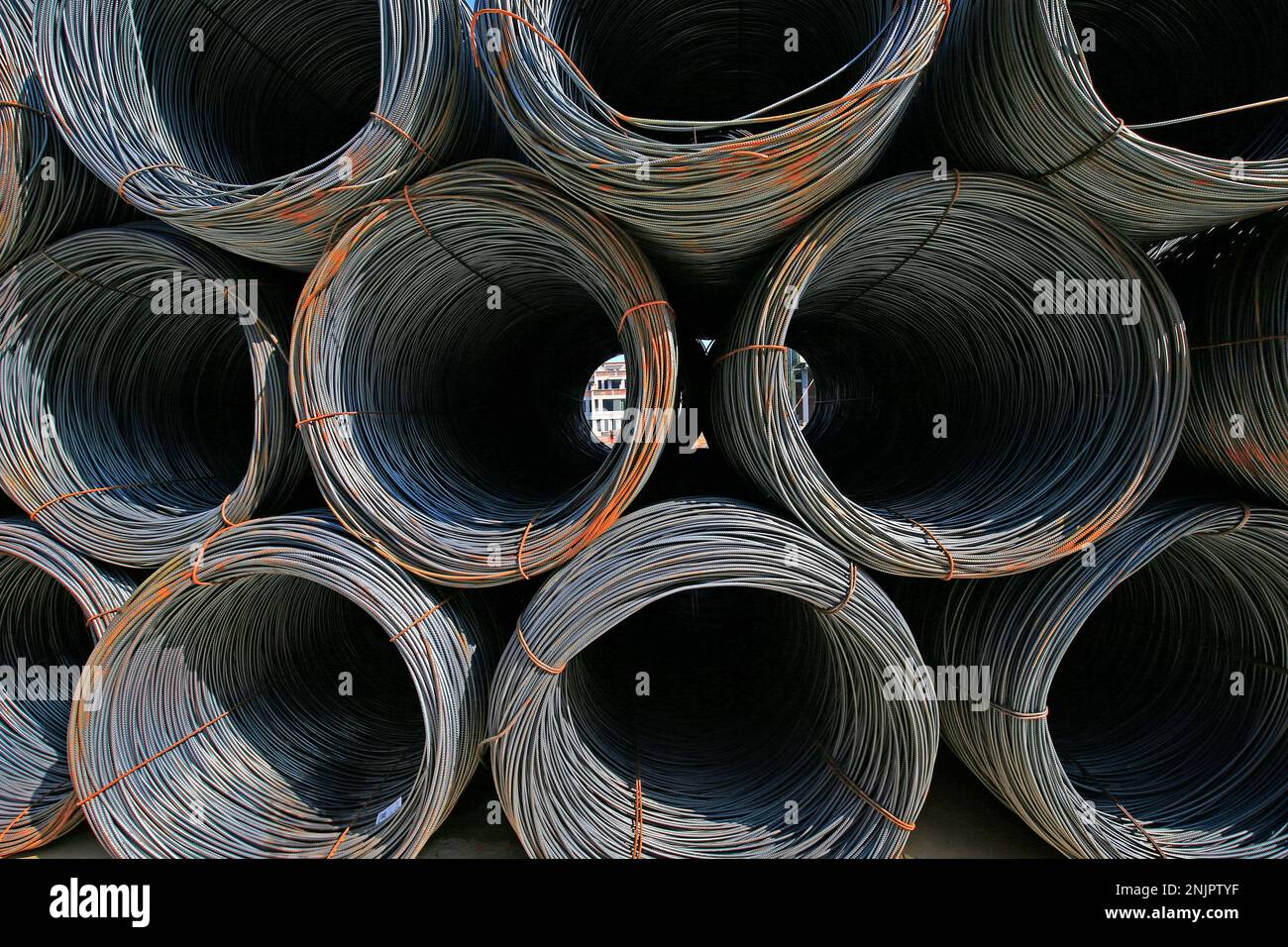 Steel rods or bars used to reinforce concrete Stock Photo - Alamy