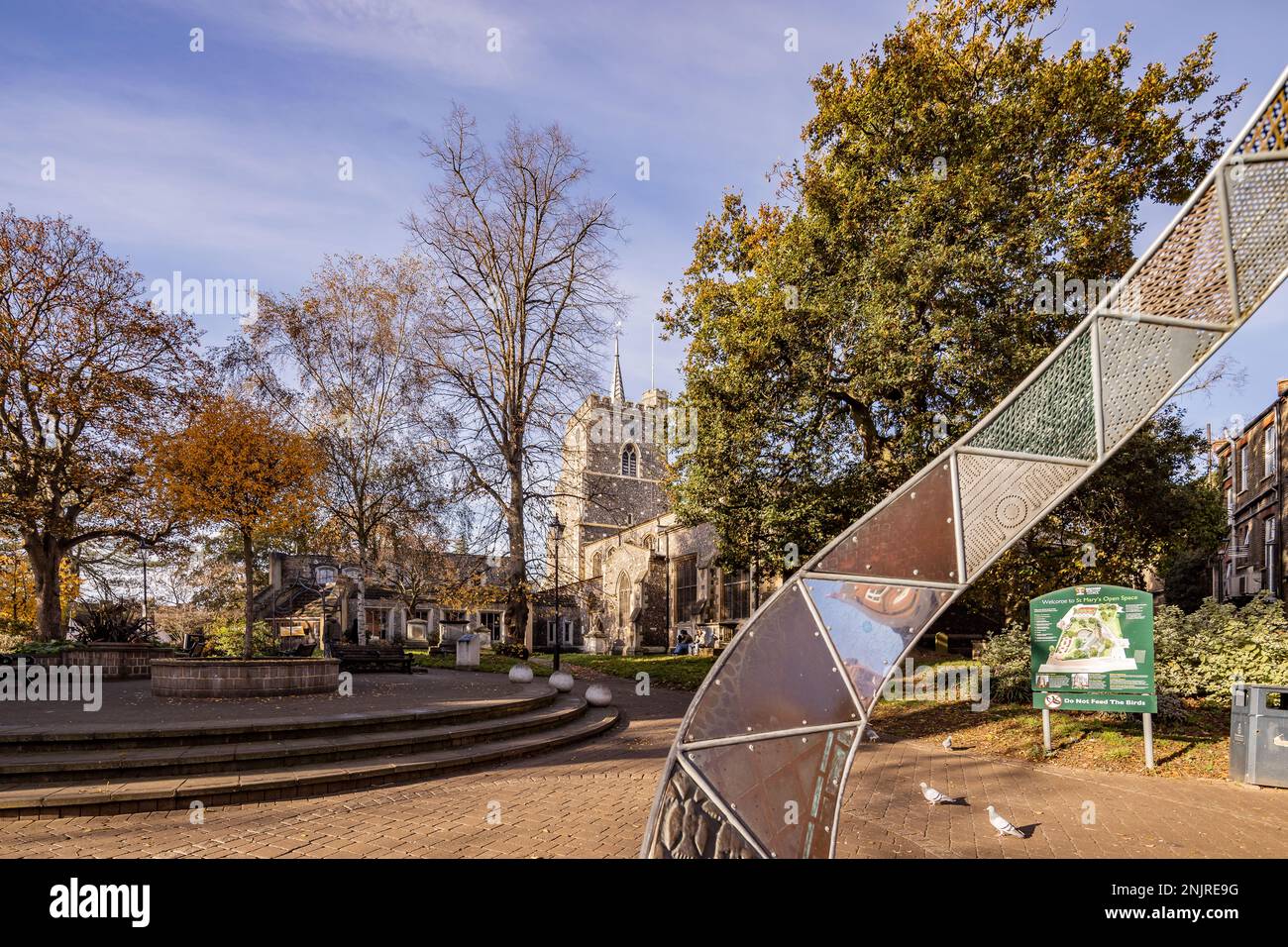 The high street watford hi-res stock photography and images - Alamy