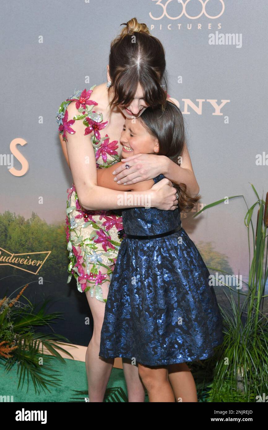 Photo by: NDZ/STAR MAX/IPx 2022 7/11/22 Daisy Edgar-Jones and Jojo Regina at the premiere of ...