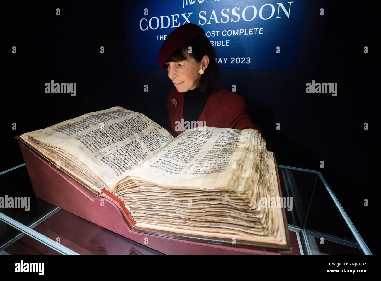 Damascus Pentateuch, Codex Sassoon Hebrew Bible Stock Photo - Alamy
