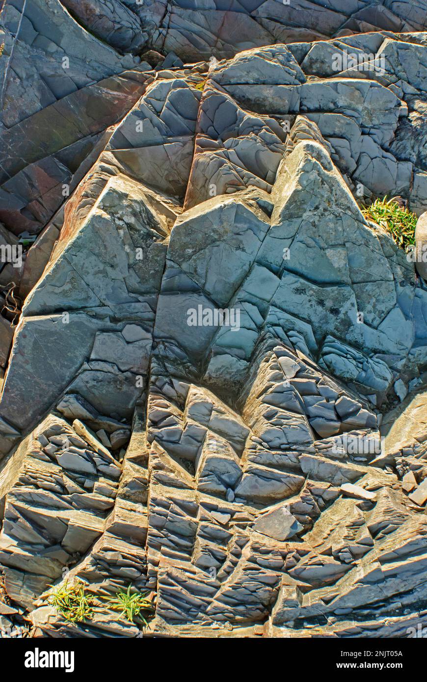 Rugged rocks hi-res stock photography and images - Alamy