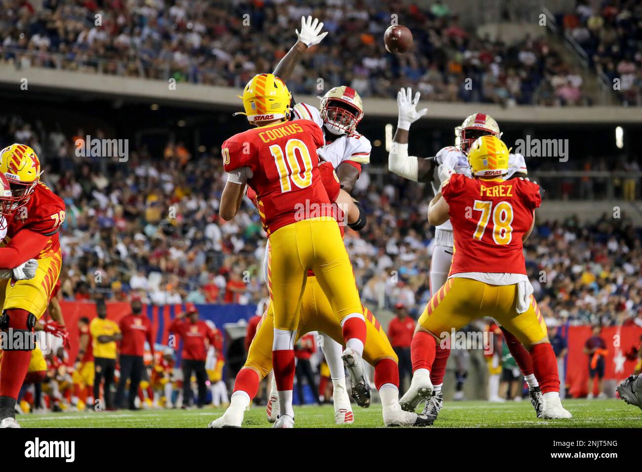 CANTON, OH - JULY 03: Philadelphia Stars quarterback Case Cookus (10 ...