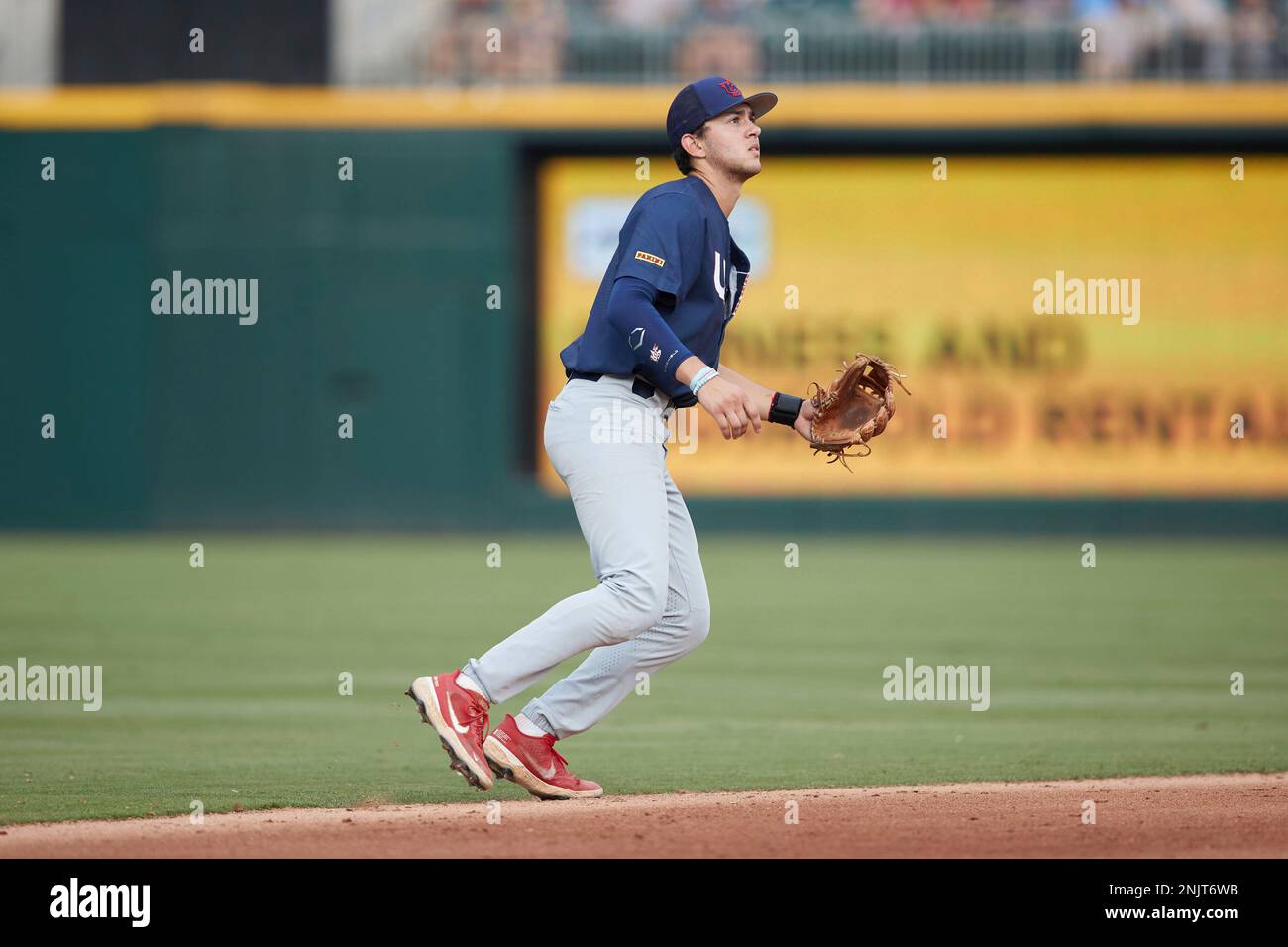 Team Stars shortstop Jacob Gonzalez (6) (Ole Miss) on defense against ...