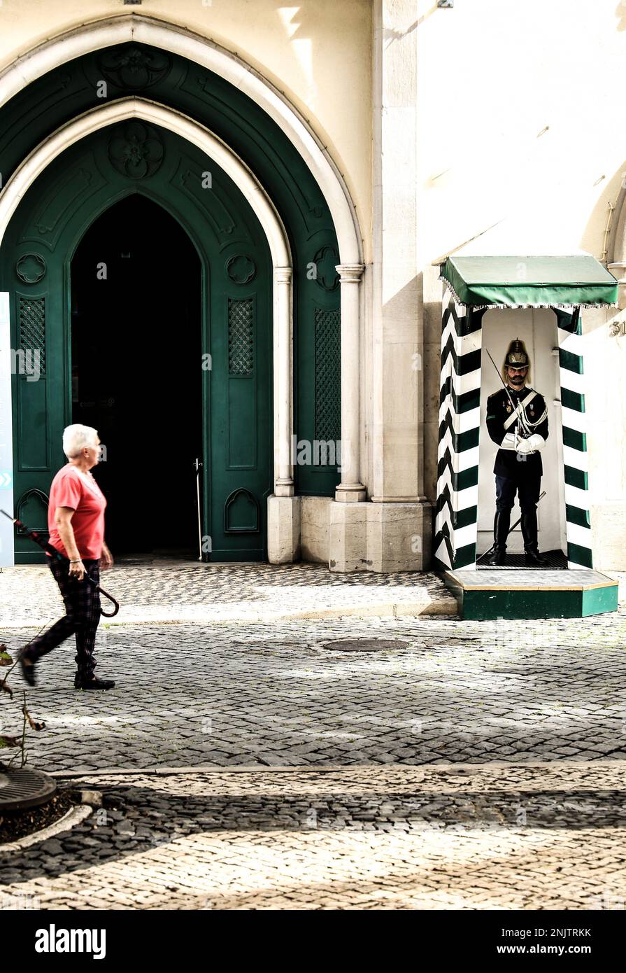 Portuguese honour guard hi-res stock photography and images - Alamy