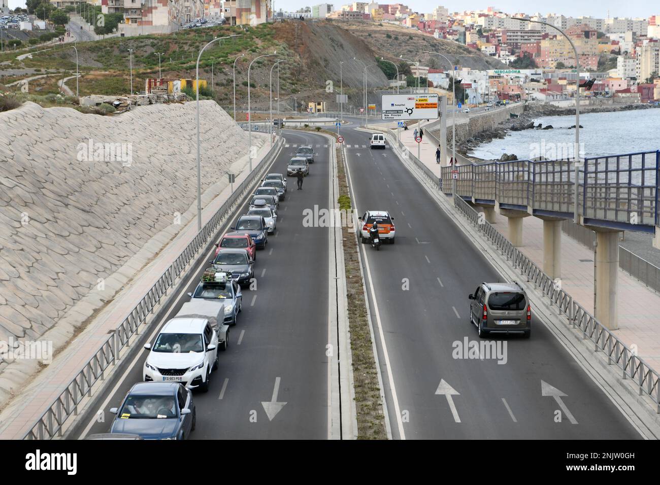 Long queues at the border of Ceuta for the Strait Crossing Operation 02 ...