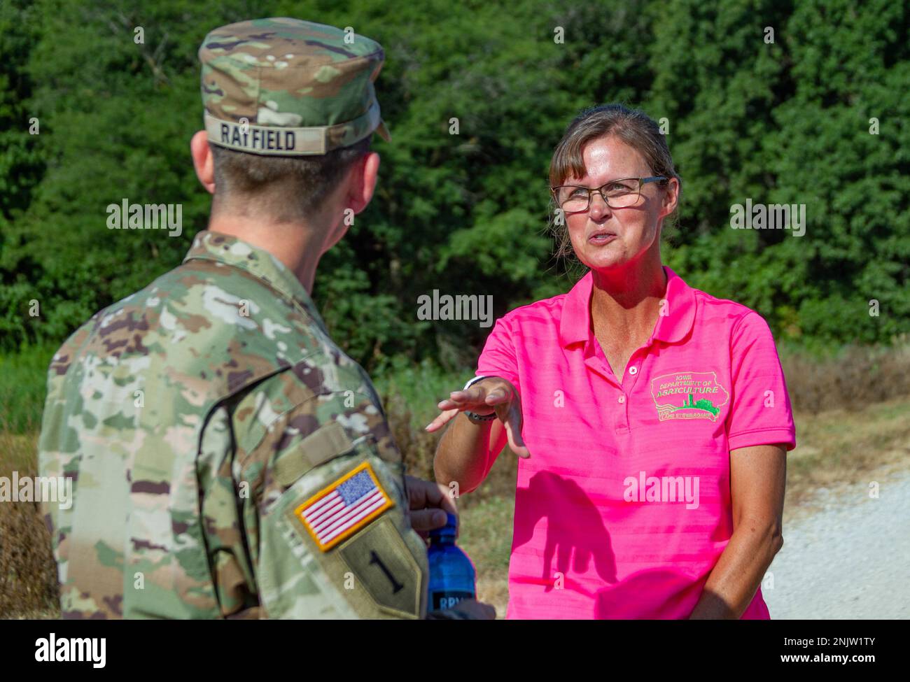 Col. Travis Rayfield, Kansas City District commander (left), talks to a ...