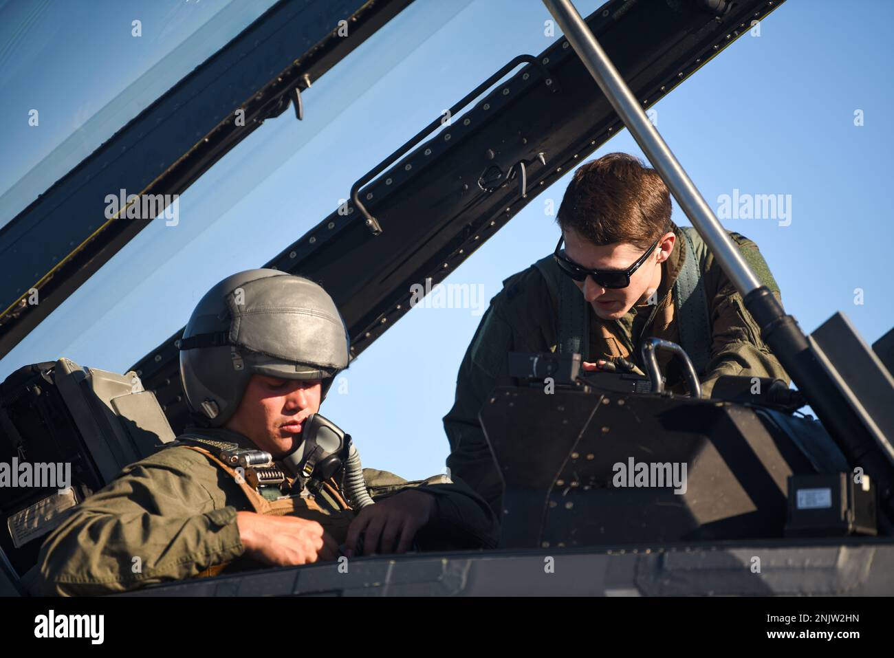 U s airman capt pilot hi-res stock photography and images - Alamy