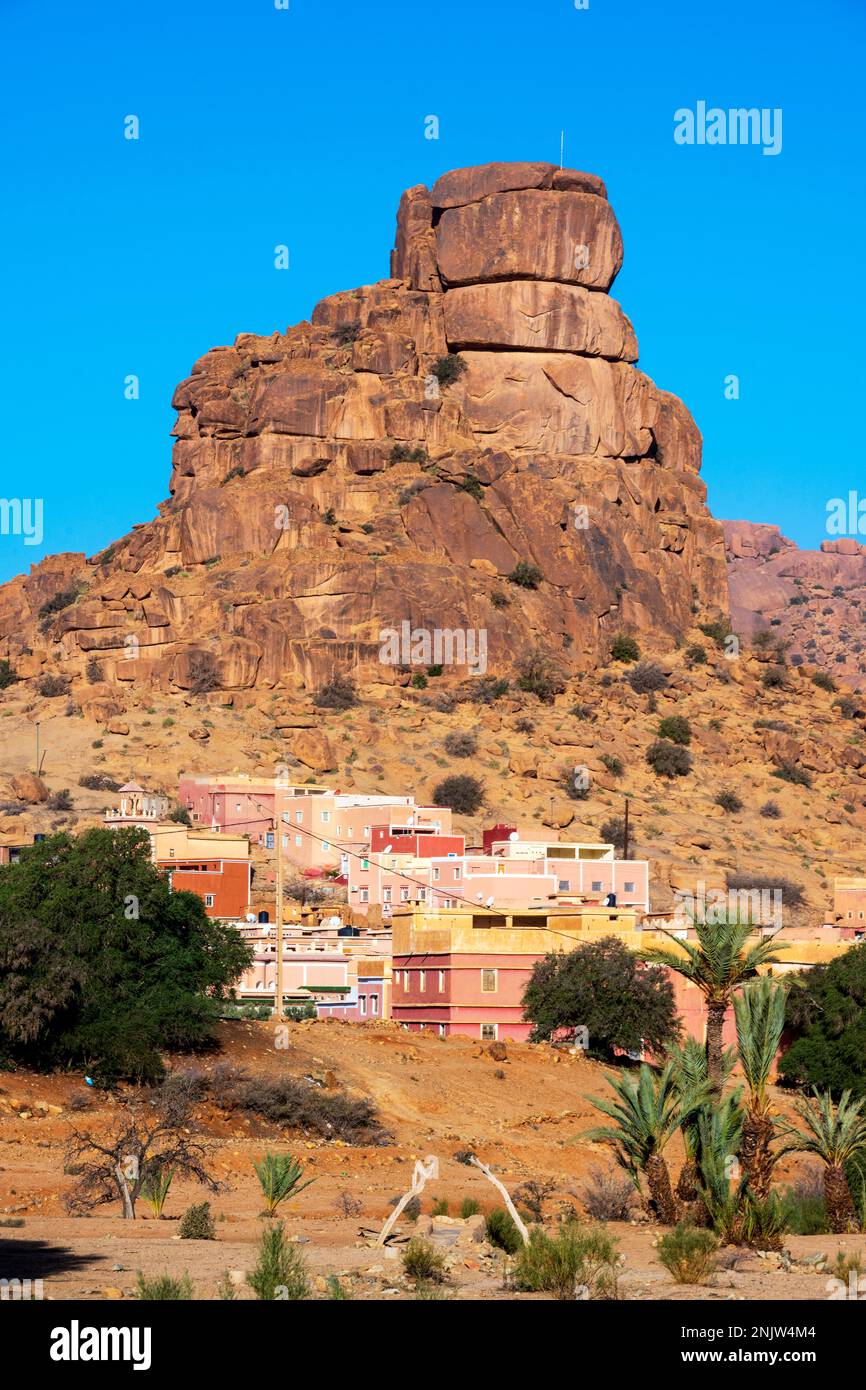Afrika, Marokko, Provinz Tiznit, Tafraoute, Dorf Aguard Oudad am Fusse ...