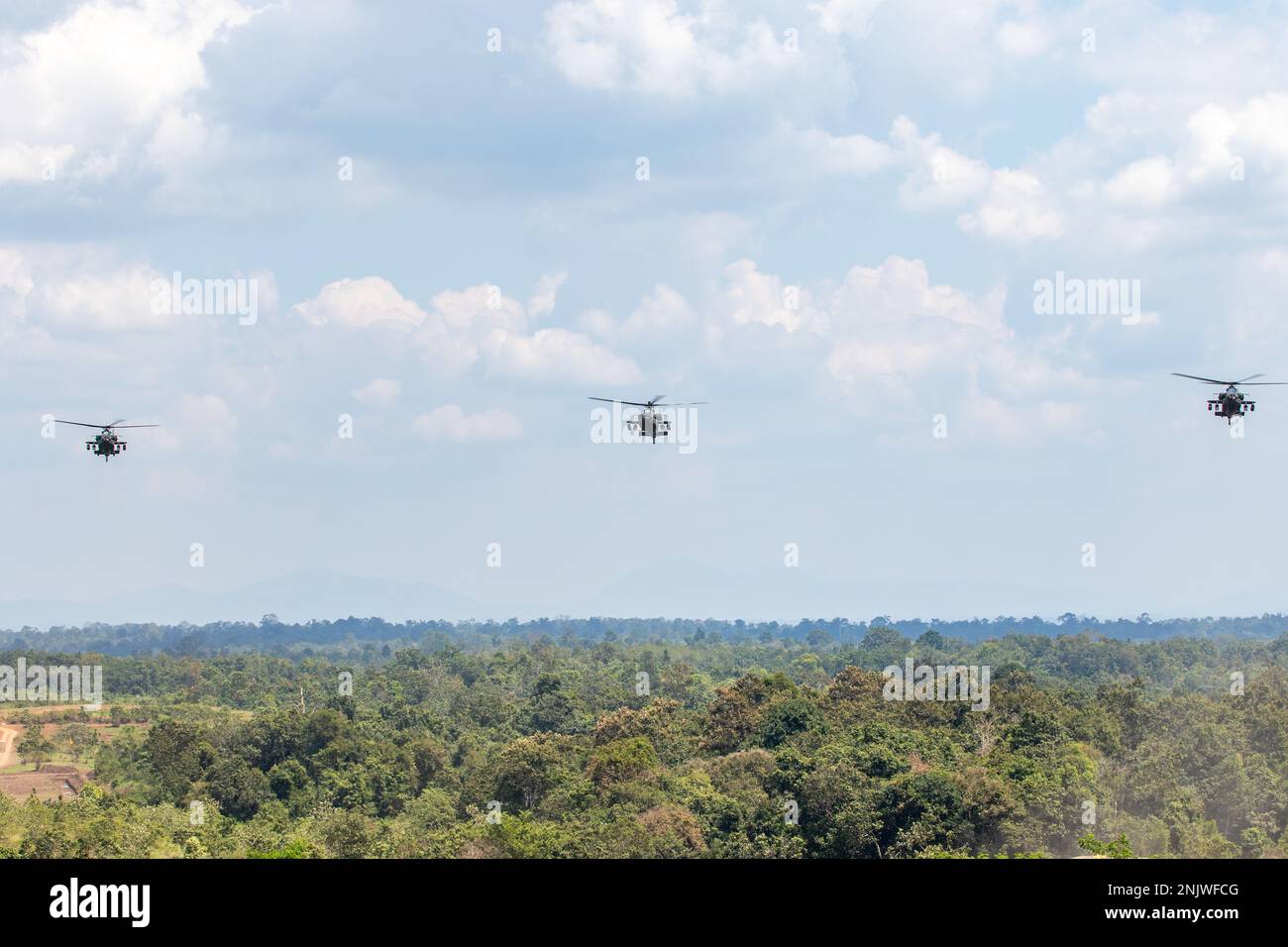 A U.S. Army AH-64E Apache helicopter assigned to 1-229 Attack Battalion ...