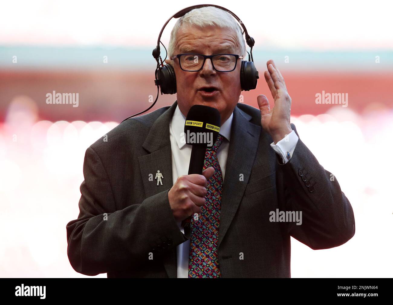 Bbc commentator john motson hi-res stock photography and images - Alamy