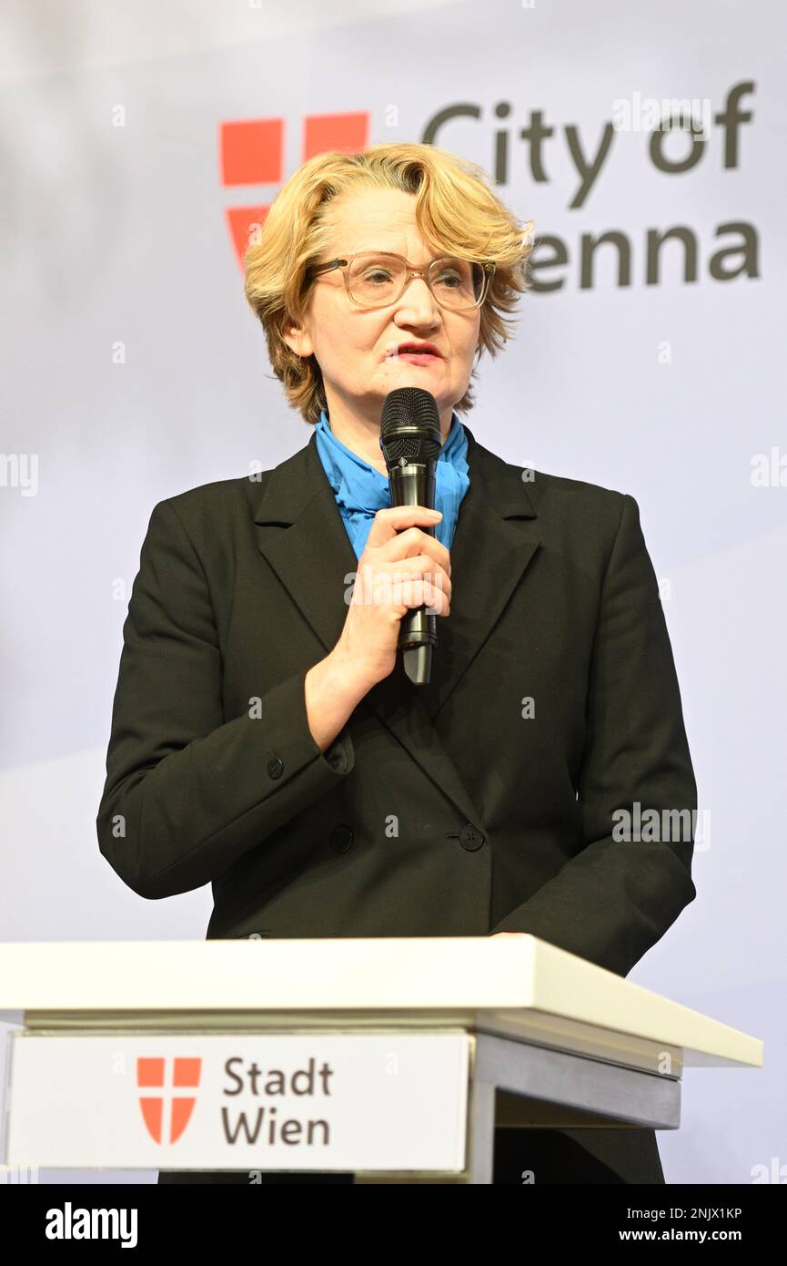Vienna, Austria. 22nd Feb, 2023. Media event start for Vienna energy ...