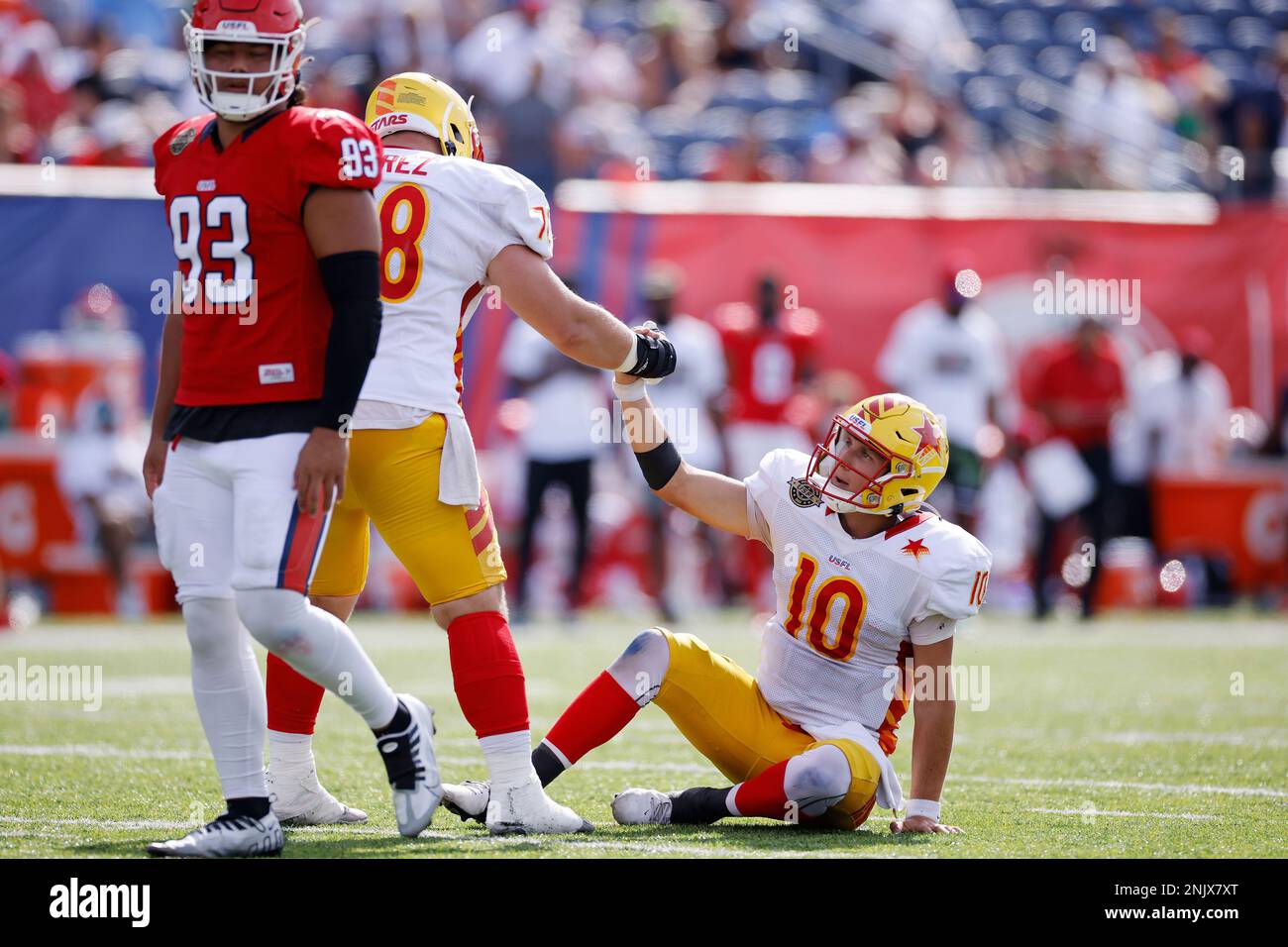 CANTON, OH - JUNE 25: Philadelphia Stars quarterback Case Cookus (10 ...