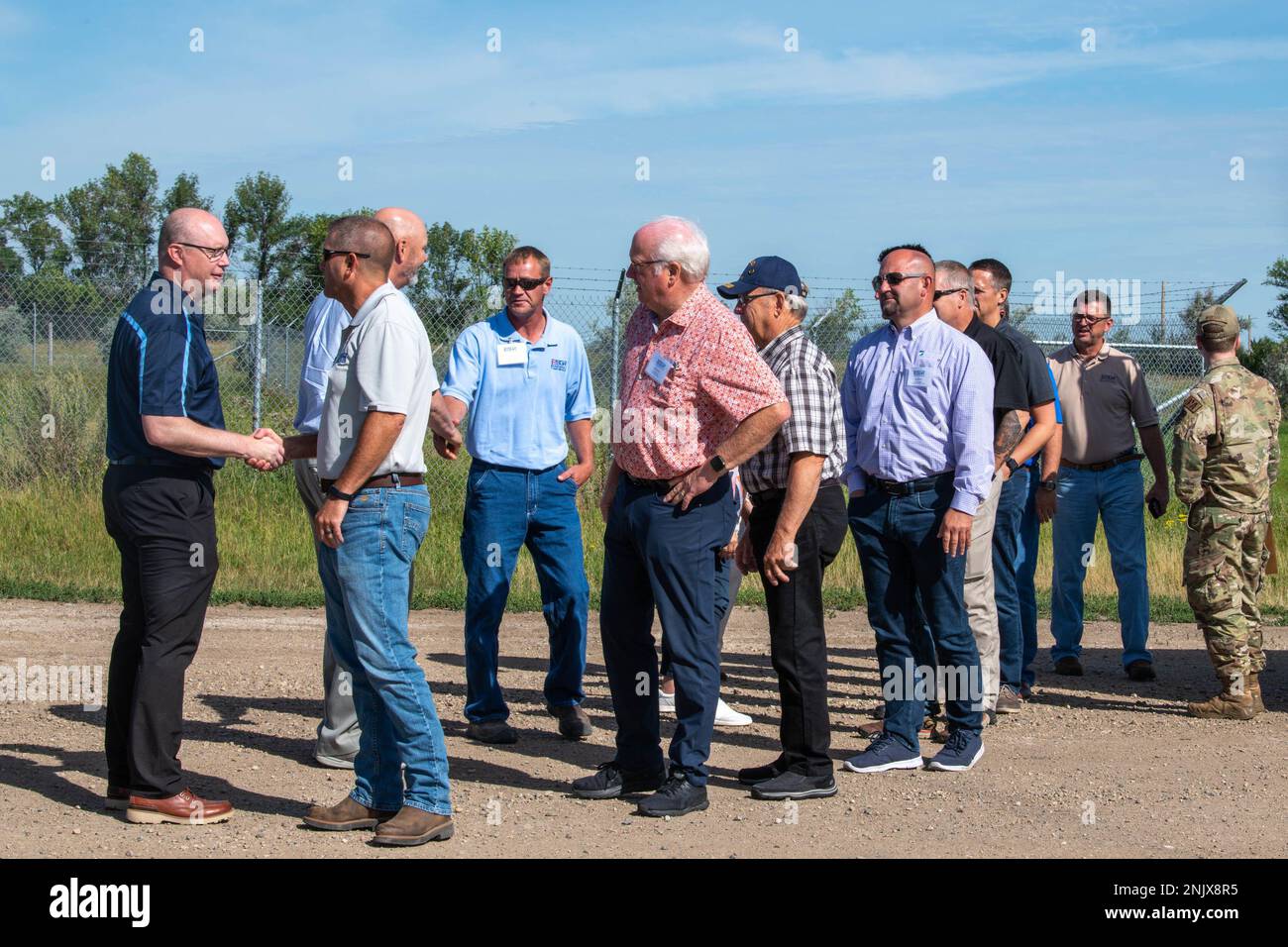 Members of the Employer Support of the Guard and Reserve group meet ...