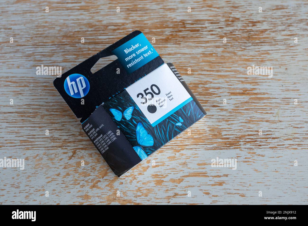 Hp printer ink hi-res stock photography and images - Alamy