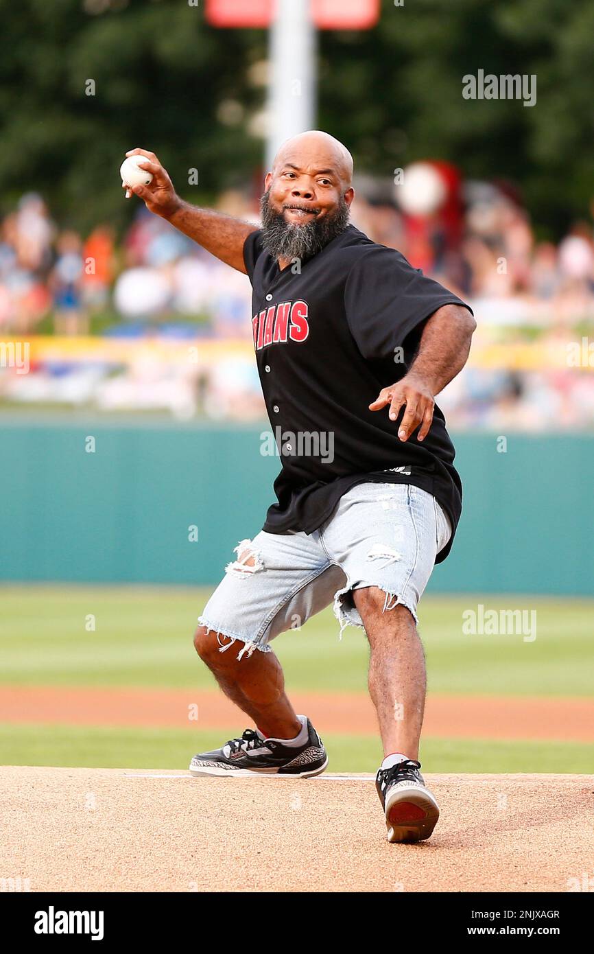 INDIANAPOLIS, IN - JUNE 24: Former Indianapolis Colt Gary Bracket ...