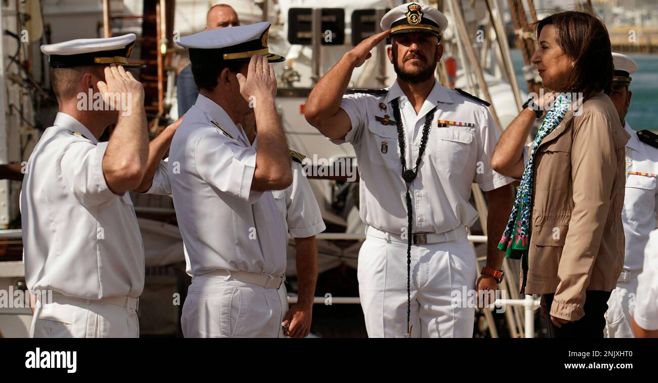 The head of the Navy, Antonio Martorell (1l) and the Minister of ...