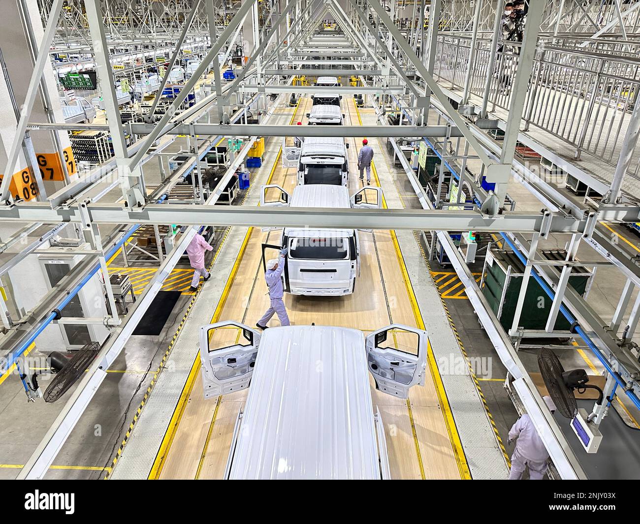 Shiyan. 16th Feb, 2023. This photo taken on Feb. 16, 2023 shows a plant ...