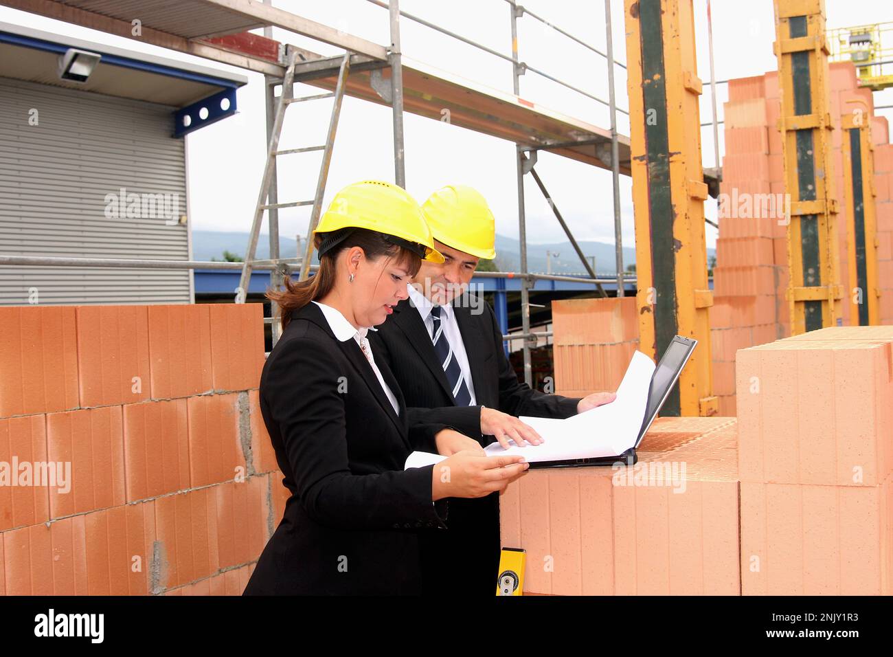 architects on the construction site Stock Photo - Alamy