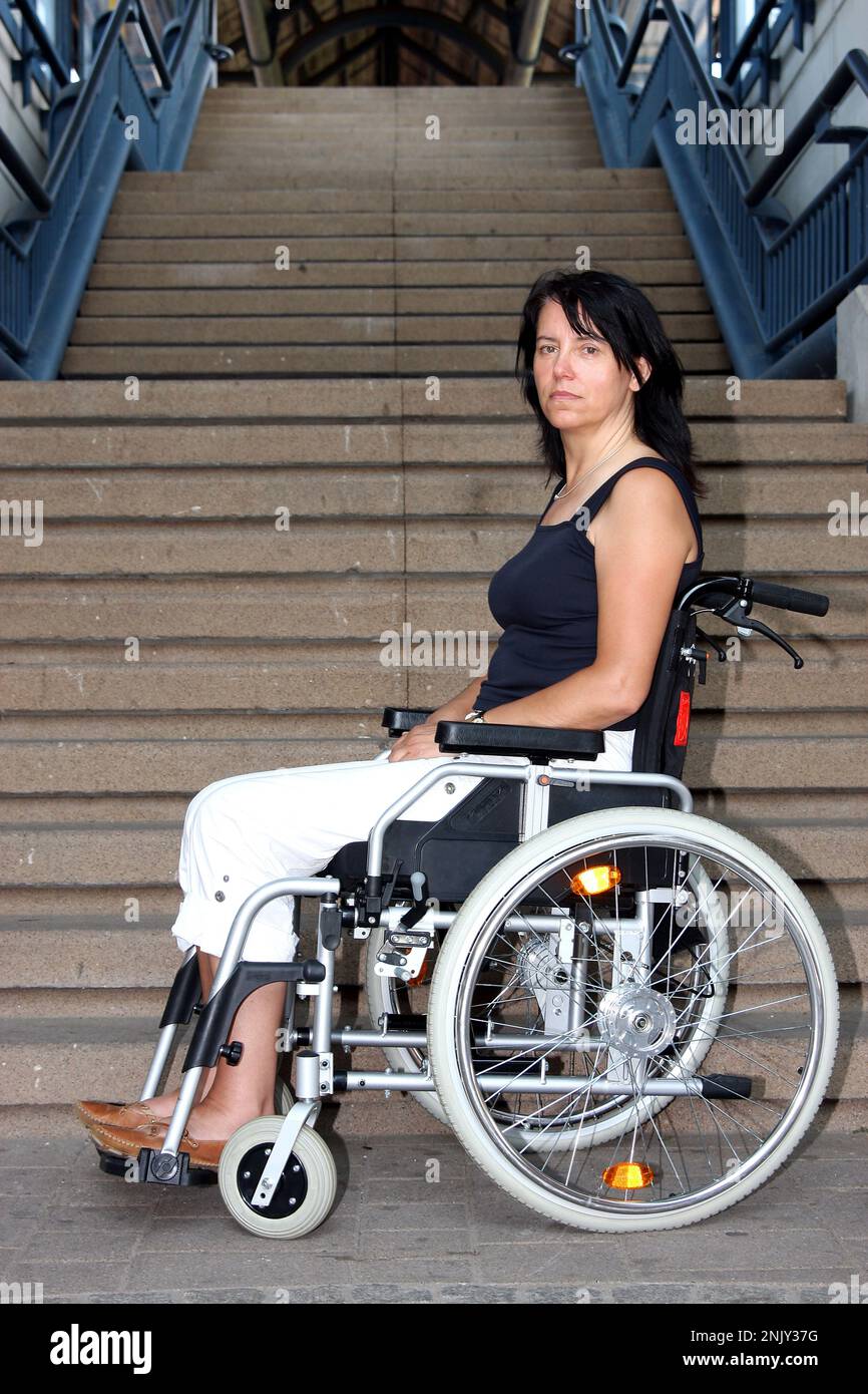 Woman train station barrier hi-res stock photography and images - Alamy
