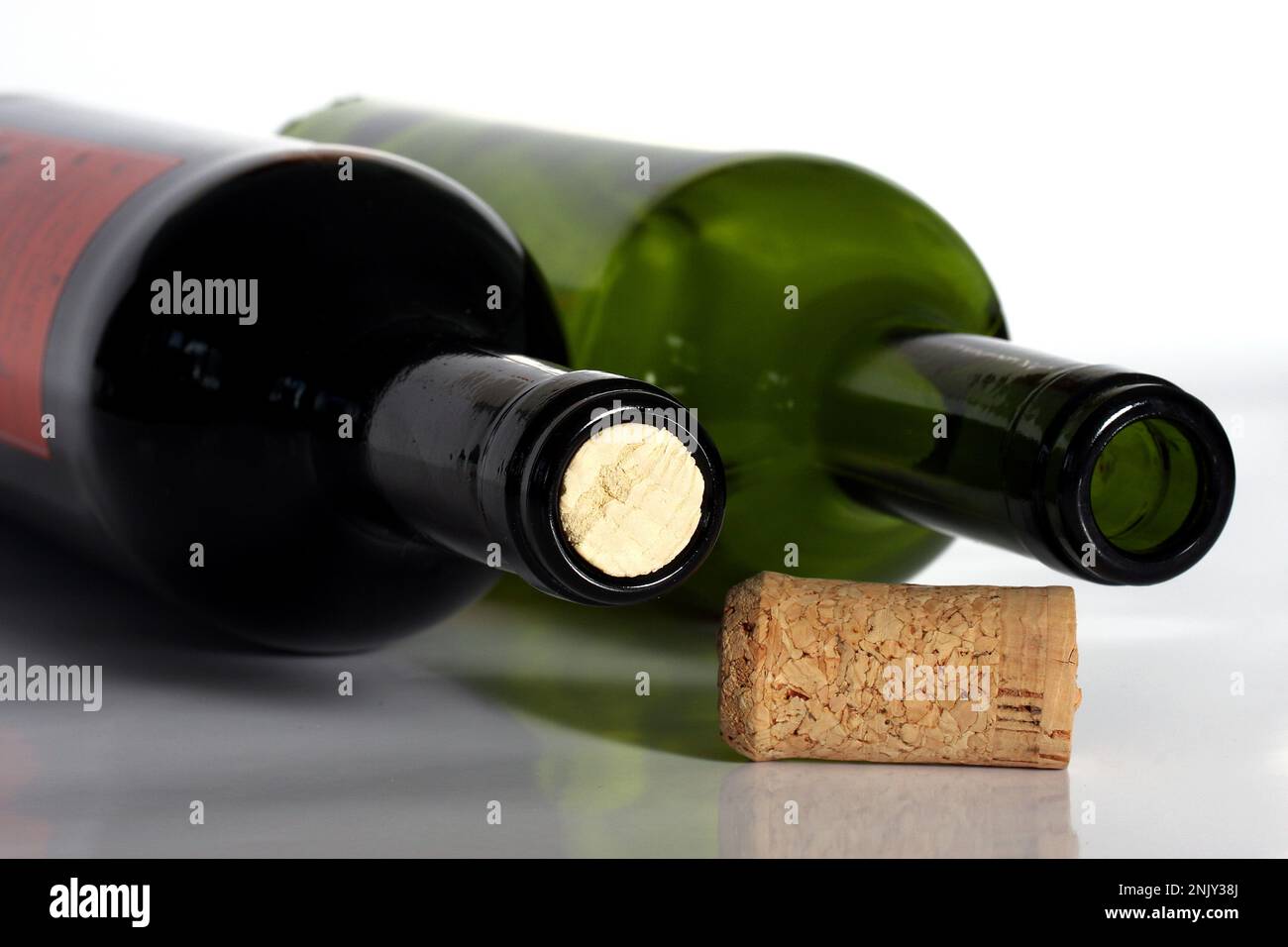 How To Close The Wine Bottle With Cork at Carl Moran blog
