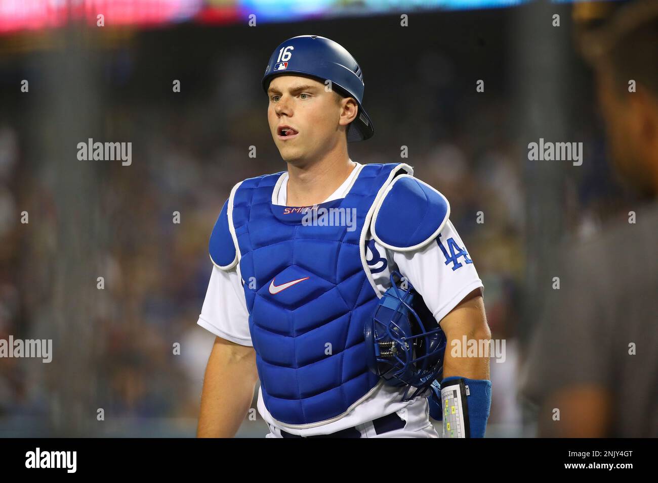 Los Angeles Dodgers catcher Will Smith (16) heads for the pitcher's ...