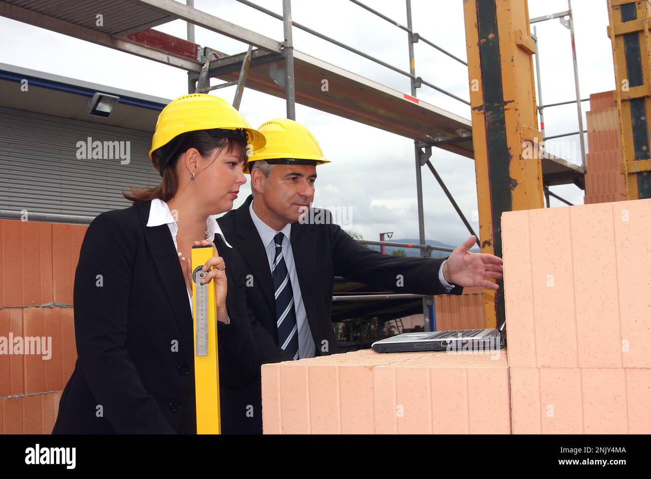 architects on the construction site Stock Photo - Alamy