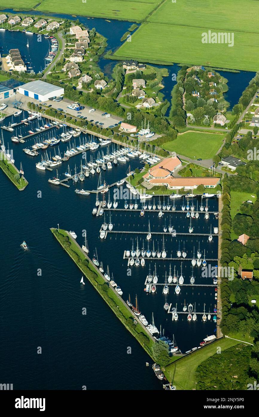 Luchtfoto van haven; Aerial photo of dock Stock Photo - Alamy