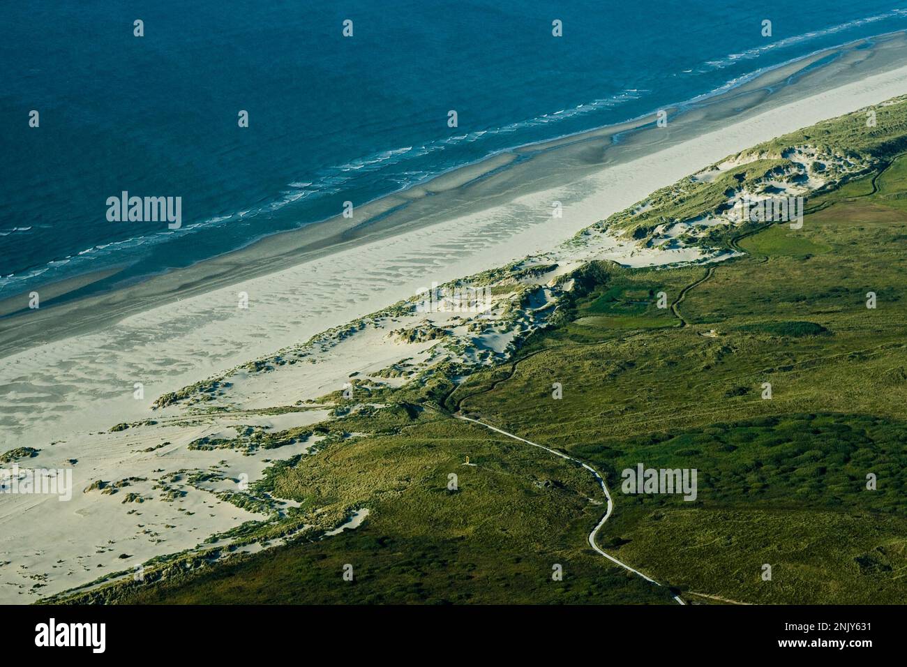 Luchtfoto van kust; Aerial photo of coast Stock Photo - Alamy