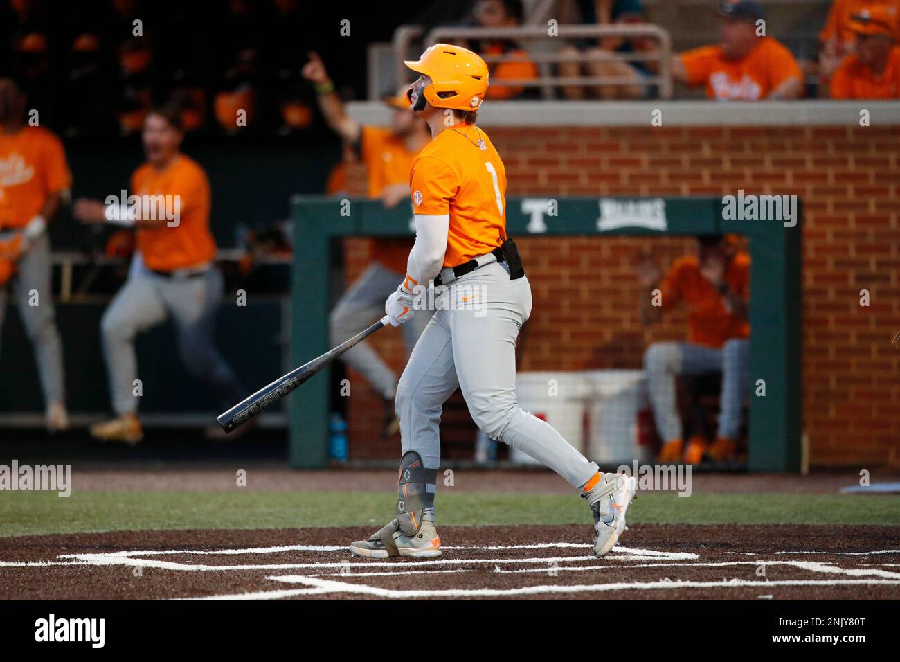 Tennessee Volunteers center fielder Drew Gilbert (1) at bat against the ...