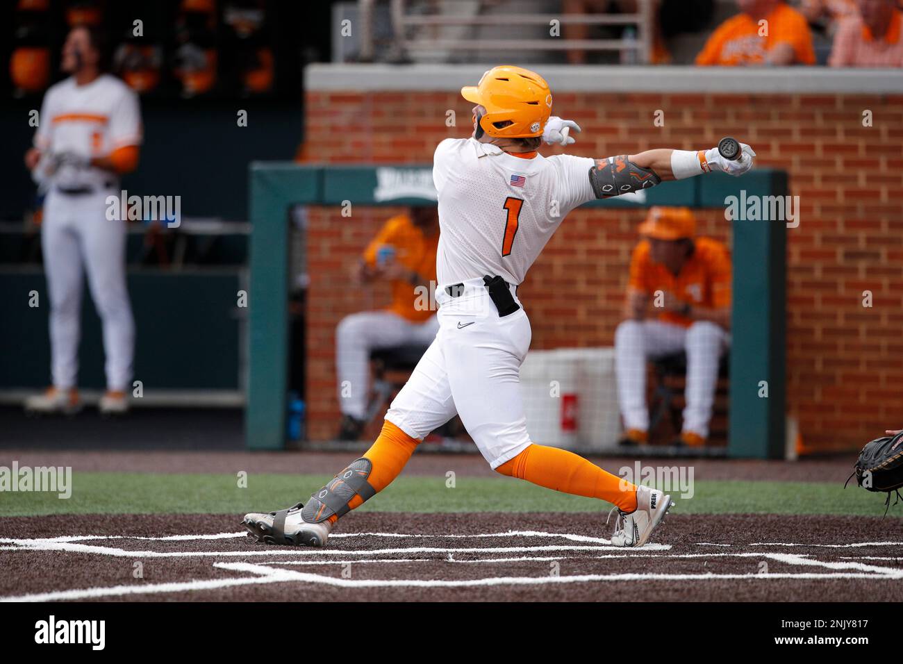 Tennessee Volunteers center fielder Drew Gilbert (1) at bat against the ...