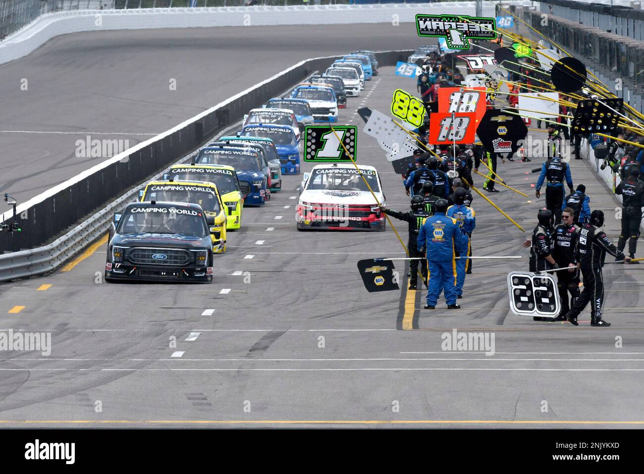 MADISON, IL - JUNE 04: Taylor Gray (17) David Gilliland Racing (DGR ...