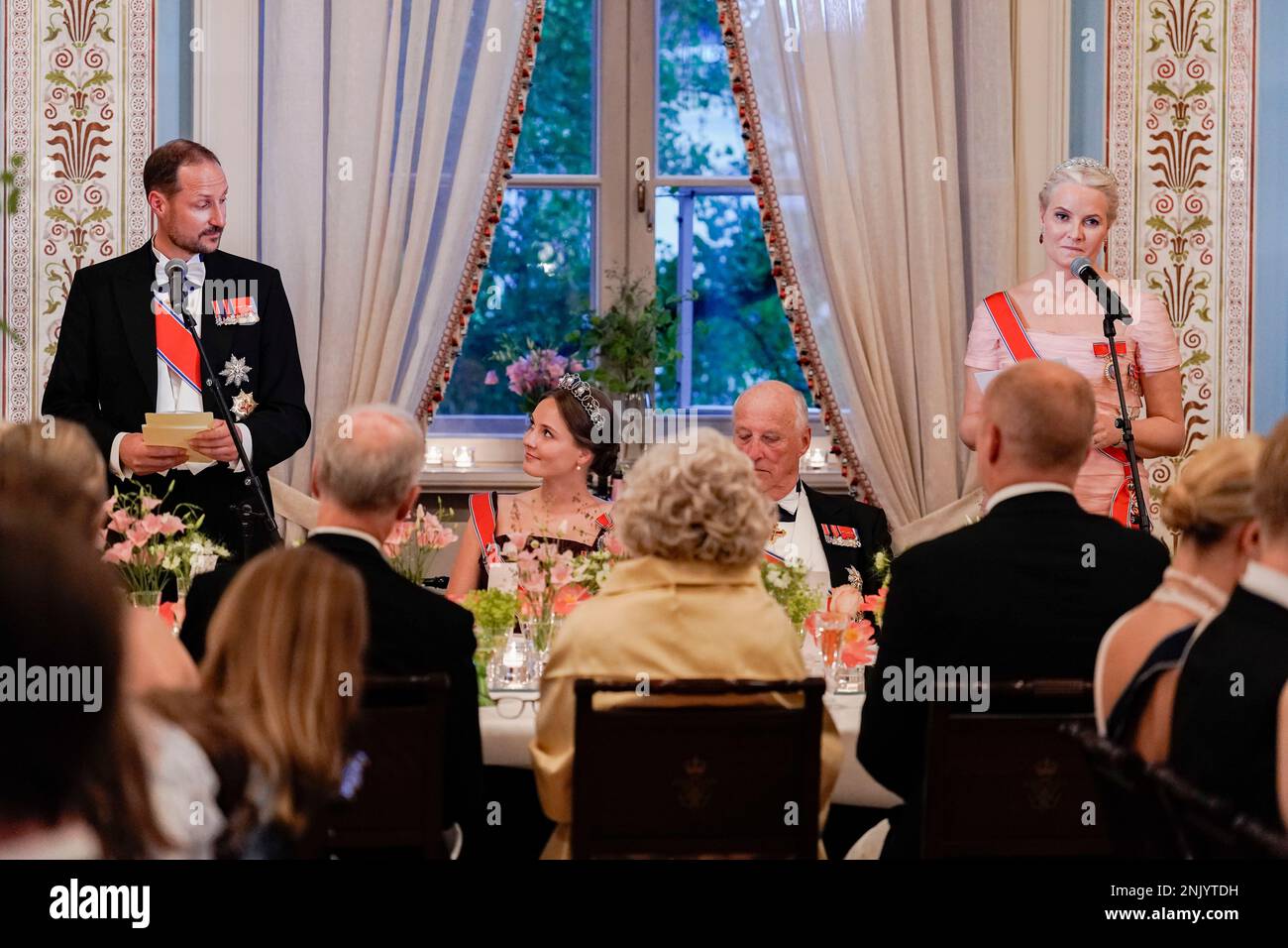 Norway's Crown Prince Haakon and Crown Princess Mette-Marit give a ...