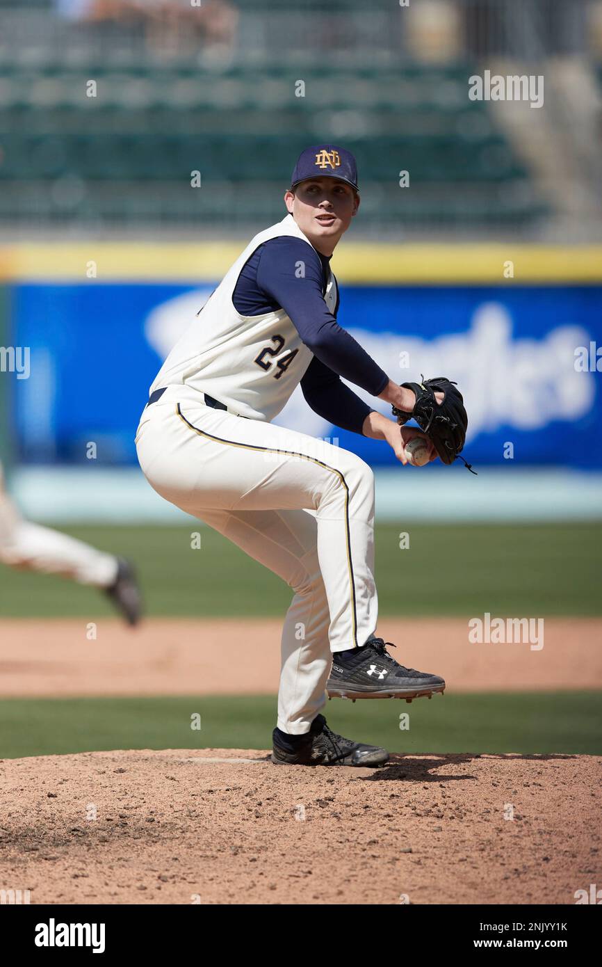 Notre Dame Fighting Irish relief pitcher Jack Findlay (24) in action ...