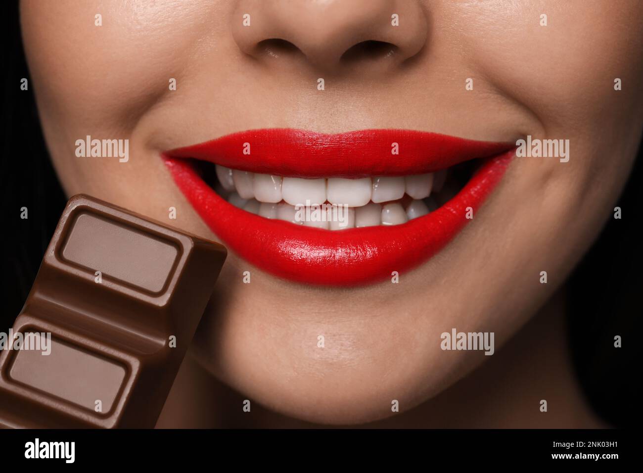 Lady red lipstick eating hi-res stock photography and images - Alamy