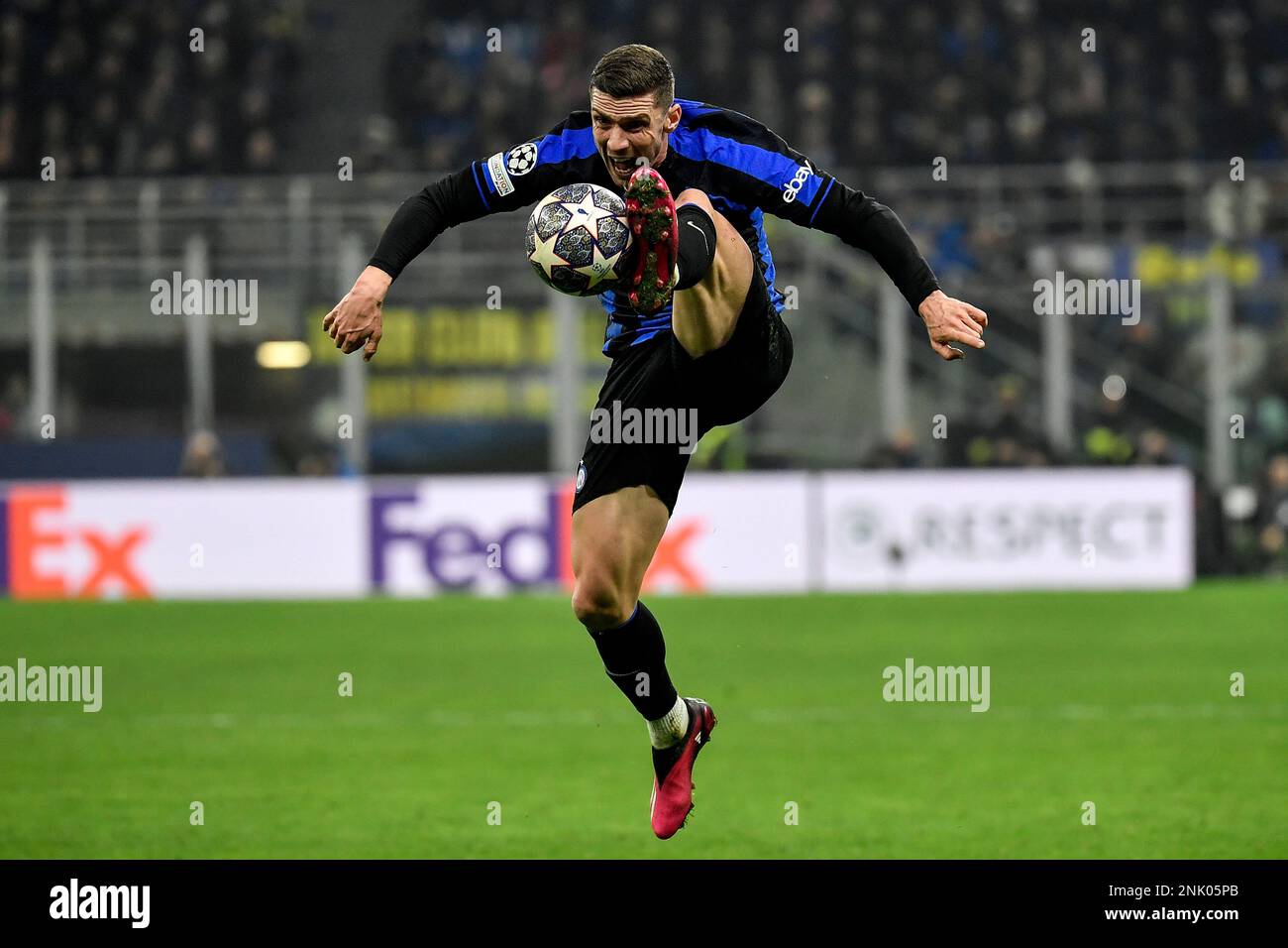 Robin Gosens of Fc Internazionale in action during the Champions League ...