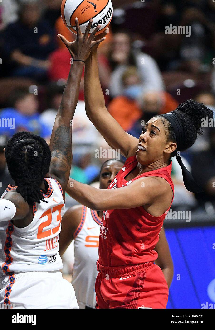 Atlanta Dream forward Monique Billings (25) is guarded by Connecticut ...