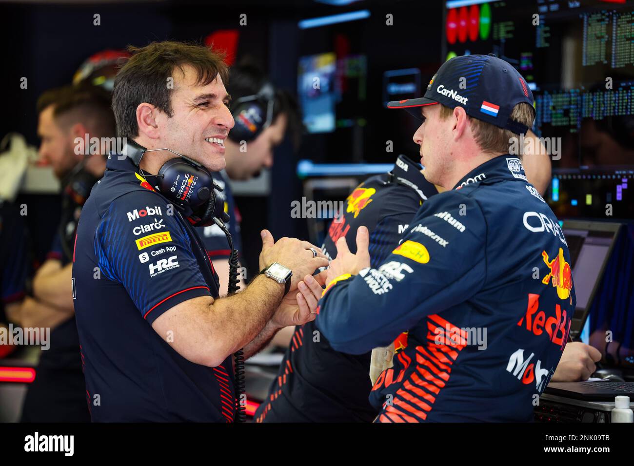 WACHE Pierre, Technical Director of Red Bull Racing, and VERSTAPPEN Max ...