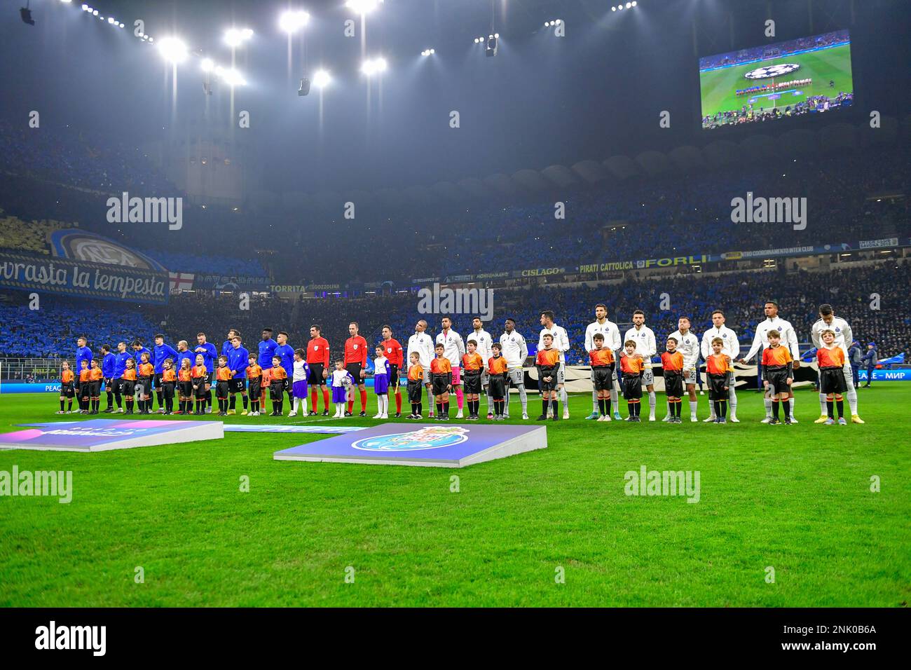 Fc porto line up hi-res stock photography and images - Alamy