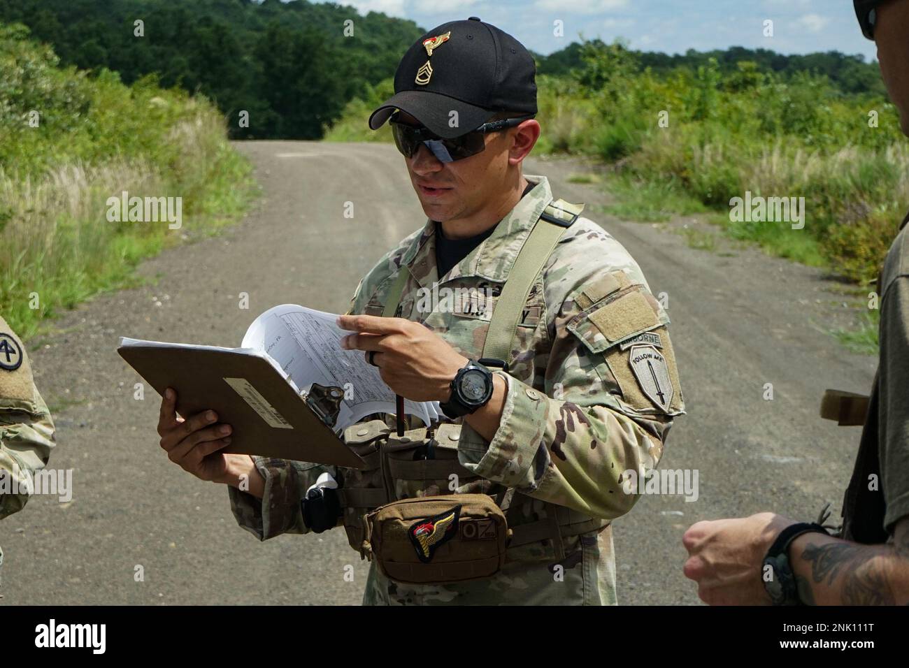 A Pathfinder instructor from the Army National Guard Warrior Training ...