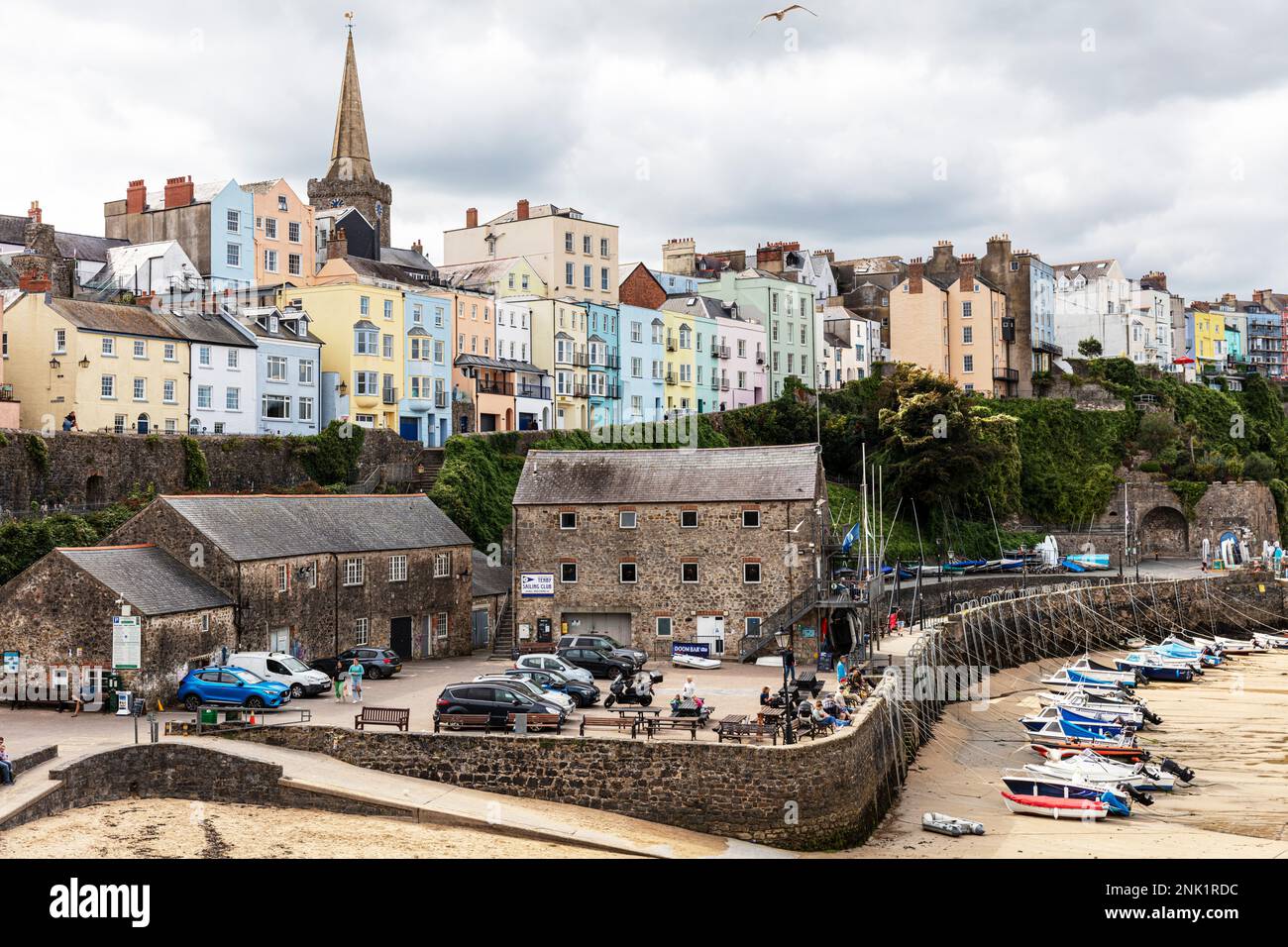 Tenby harbour and town houses overlooking, Tenby, Pembrokeshire, Wales ...