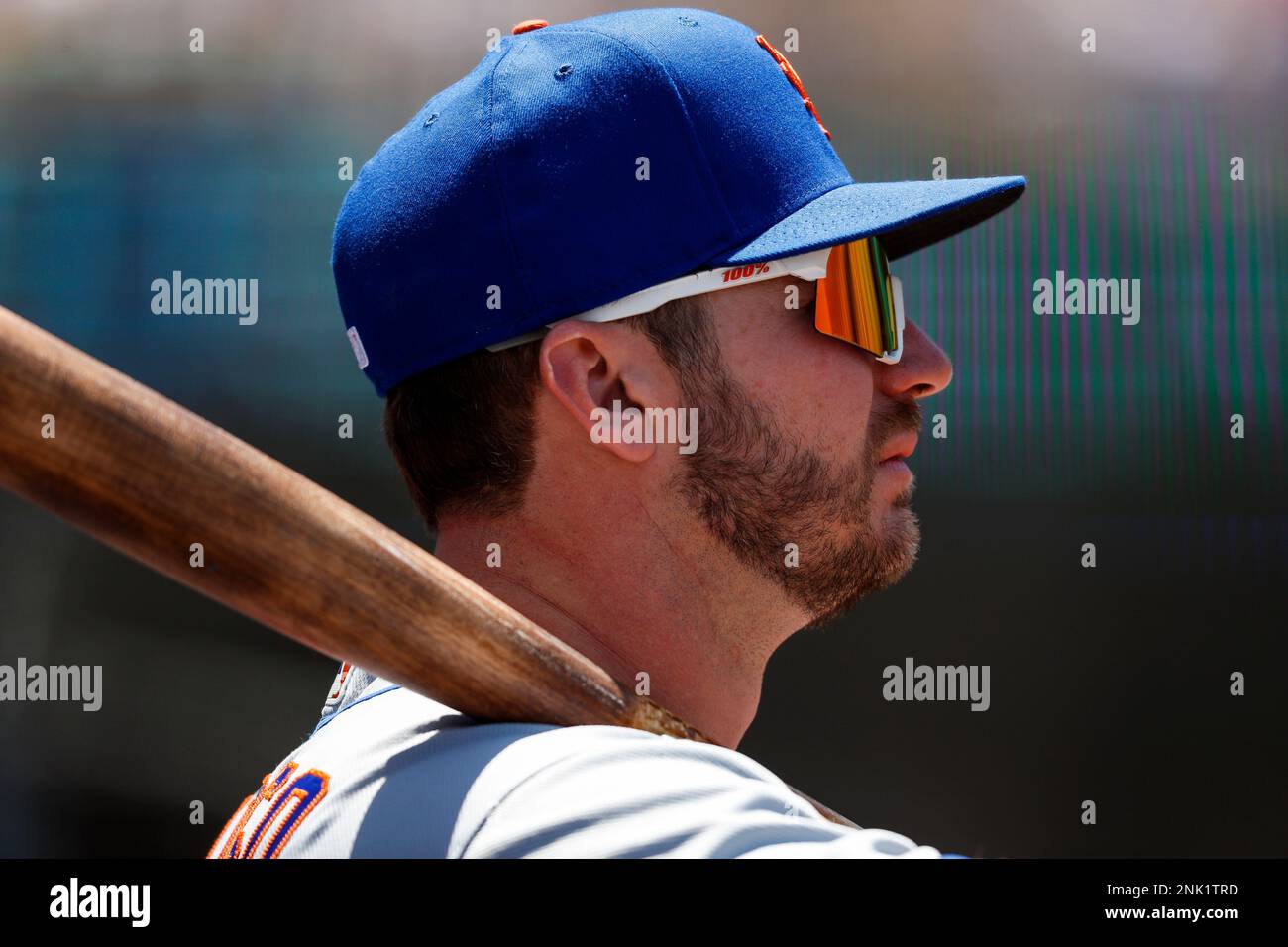 LOS ANGELES, CA - JUNE 05: New York Mets first basemen Pete Alonso (20 ...