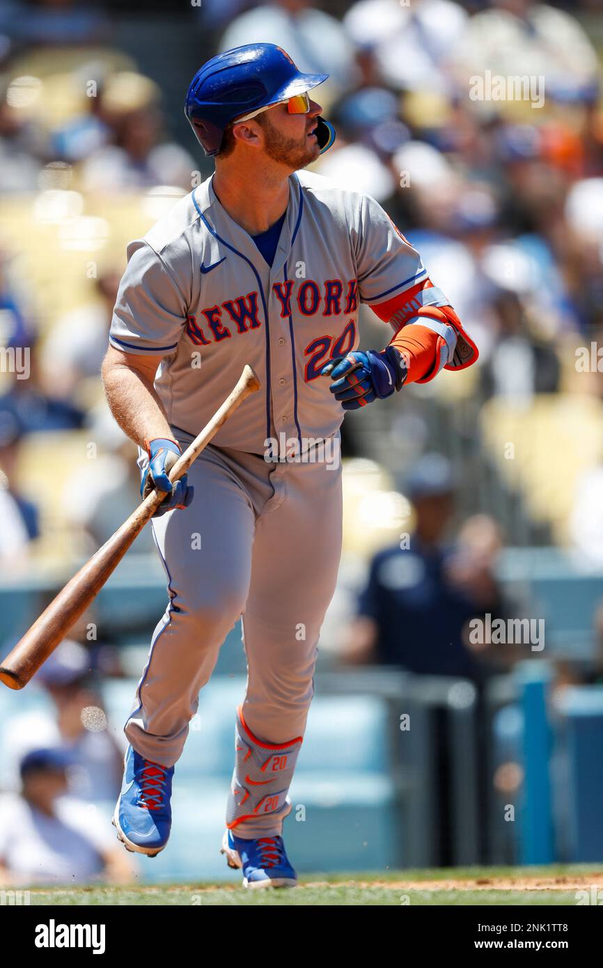 LOS ANGELES, CA - JUNE 05: New York Mets first basemen Pete Alonso (20 ...