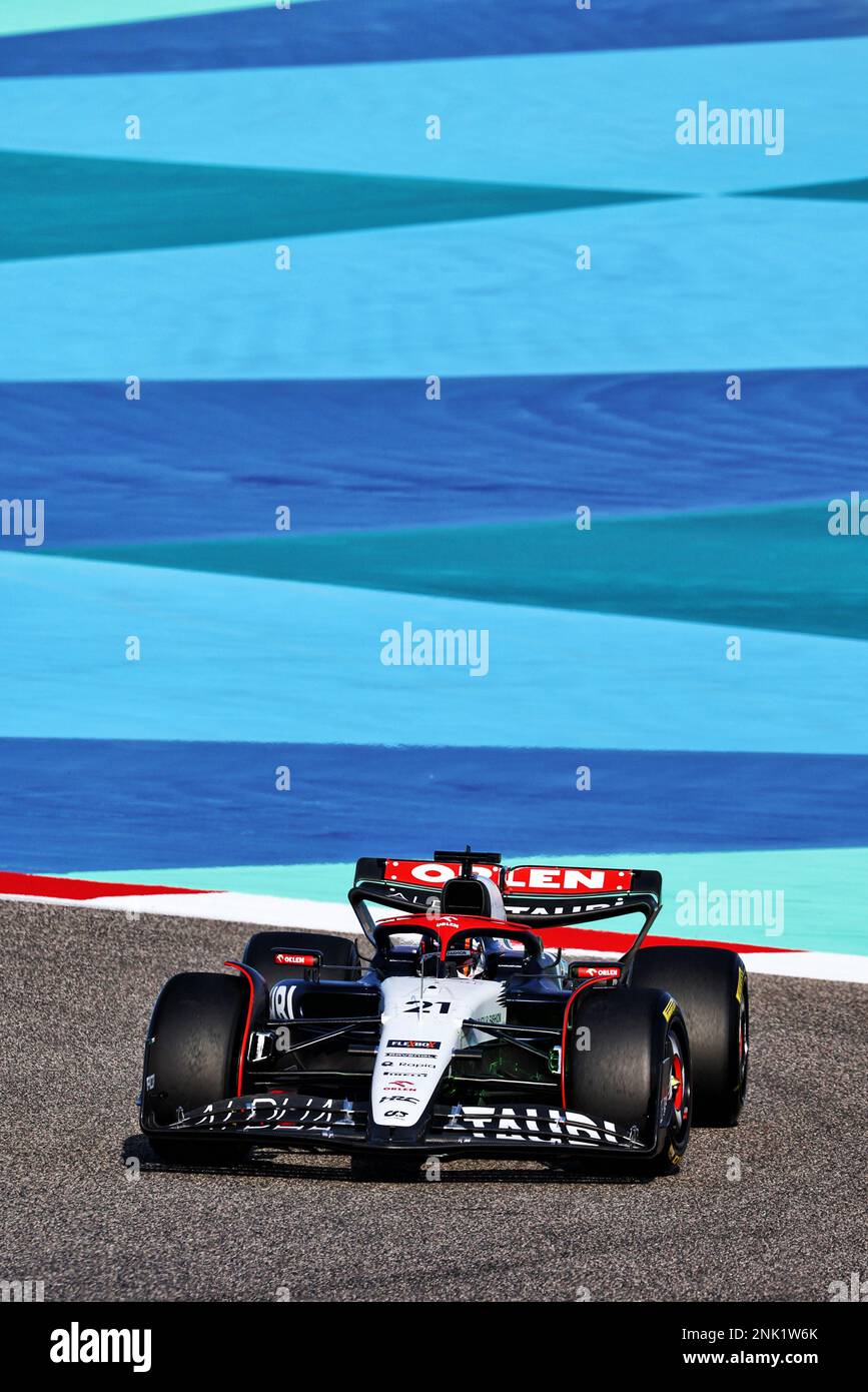 Yuki Tsunoda (JPN) AlphaTauri AT04. Formula One Testing, Day One ...