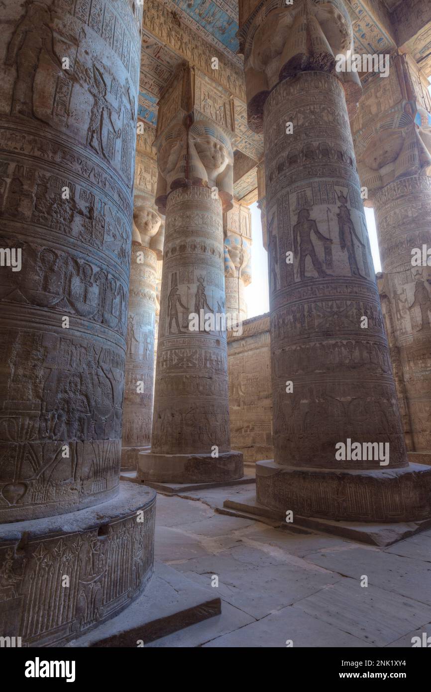 Outer temple hi-res stock photography and images - Alamy