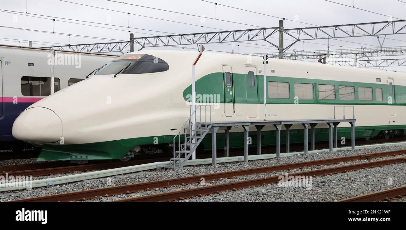 JR East opens the original green- tinted colored Shinkansen bullet ...
