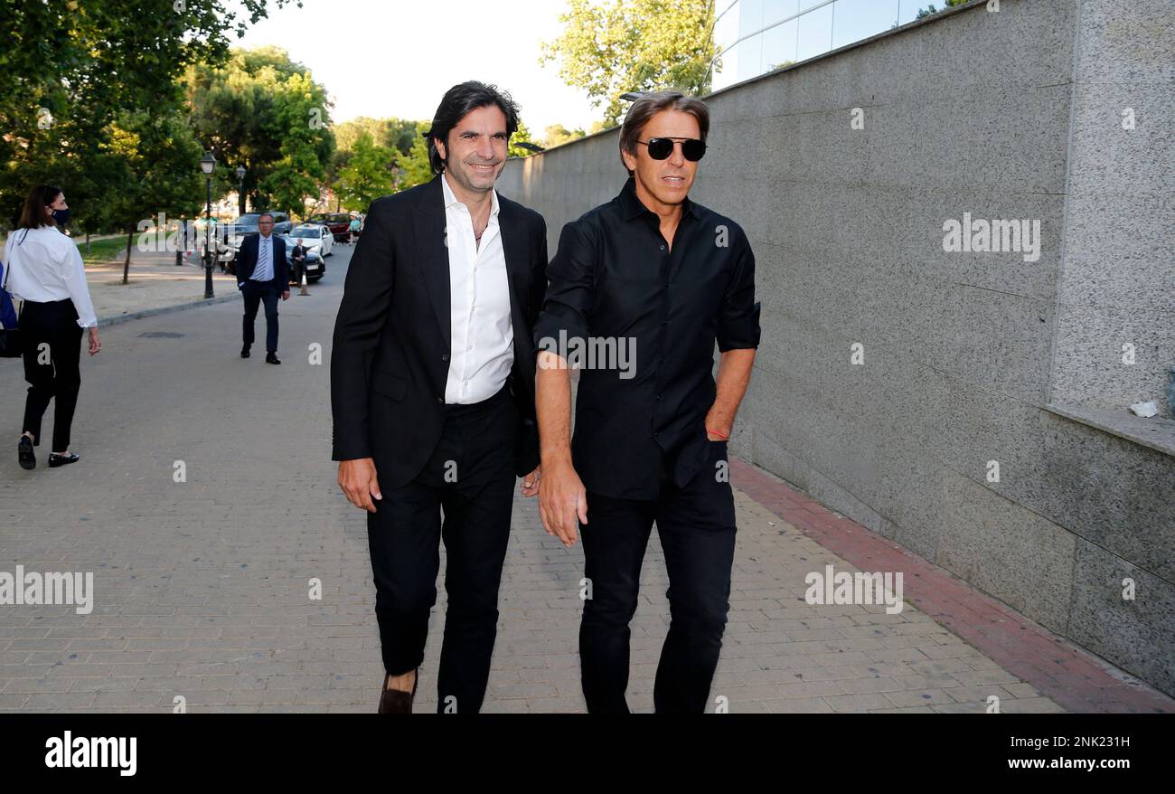 Javier Conde and Manuel Díaz 'El Cordobés' arrive at the mortuary where ...